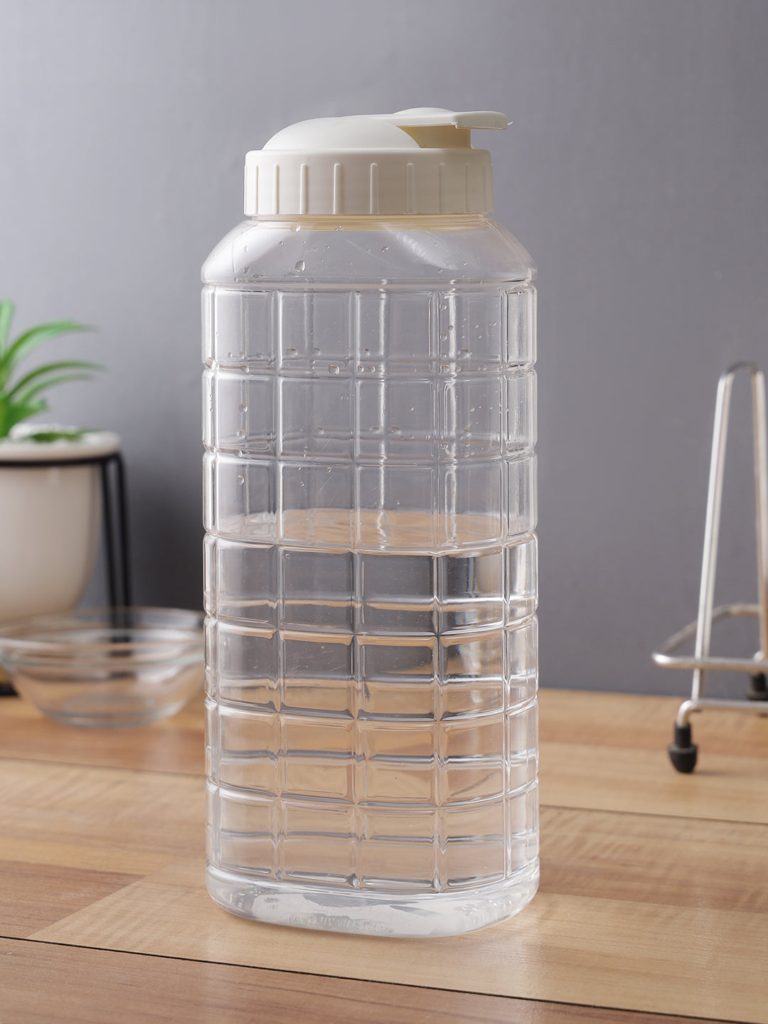 CHESS BOTTLE - 1LTR – LocknLock India